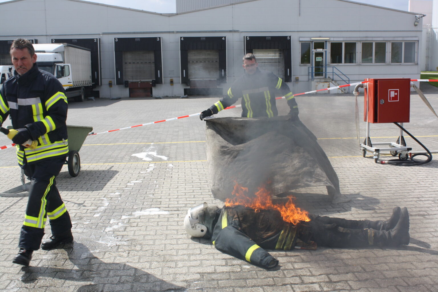 Brennende Person Loschen